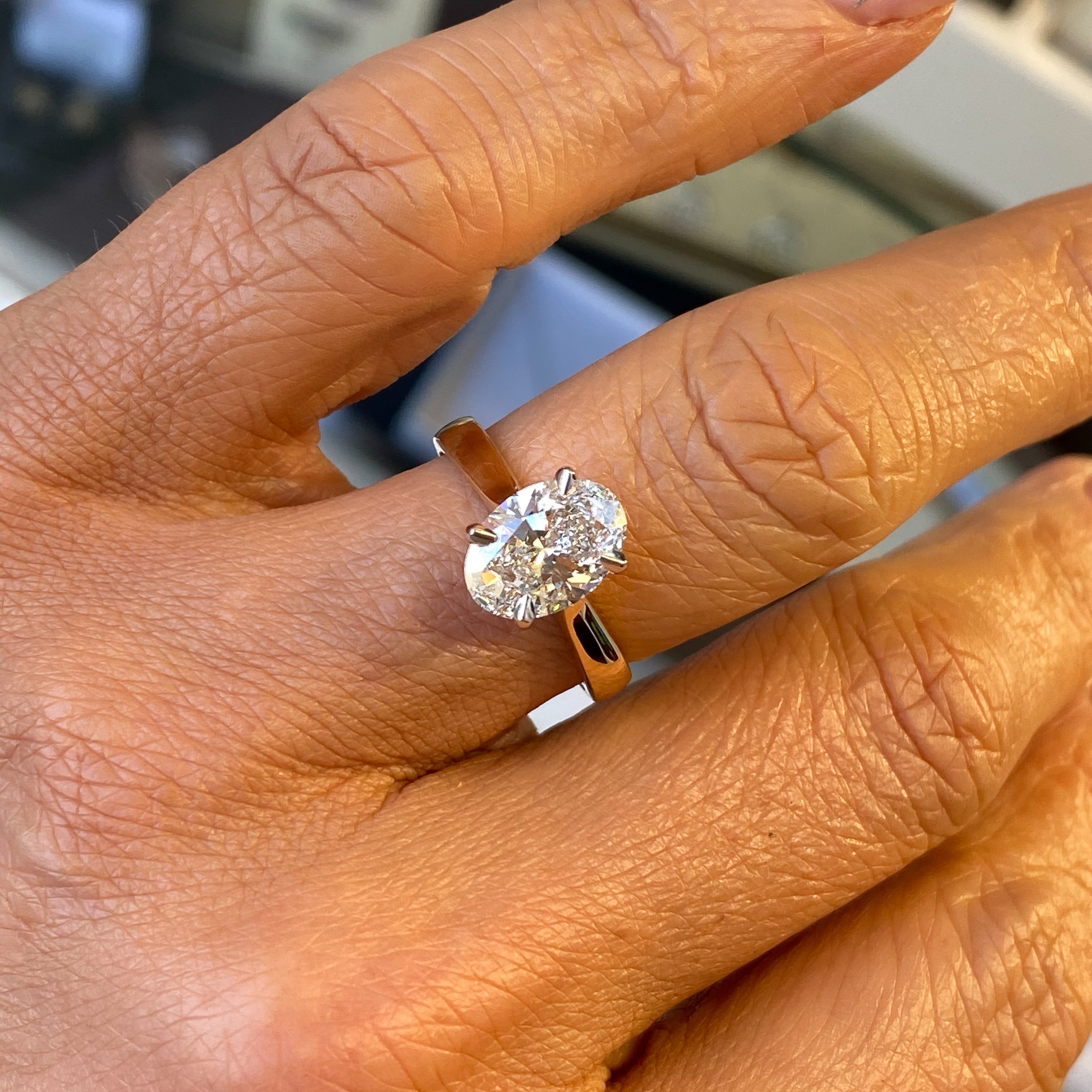 18ct Gold Oval Solitaire Engagement Ring | Lab 2.10ct Certificated ...